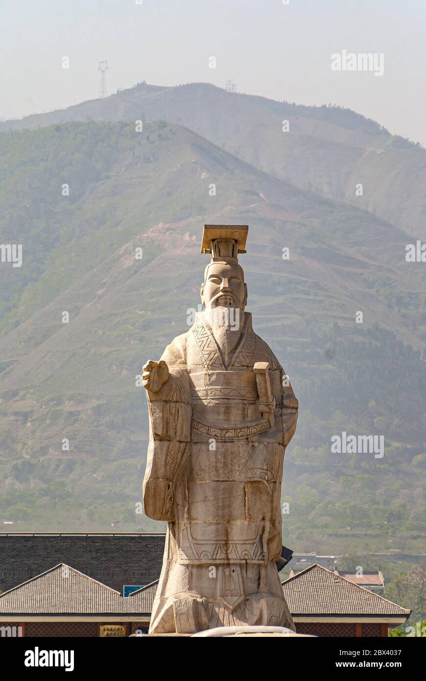 Qin Shi Huangdi Statue