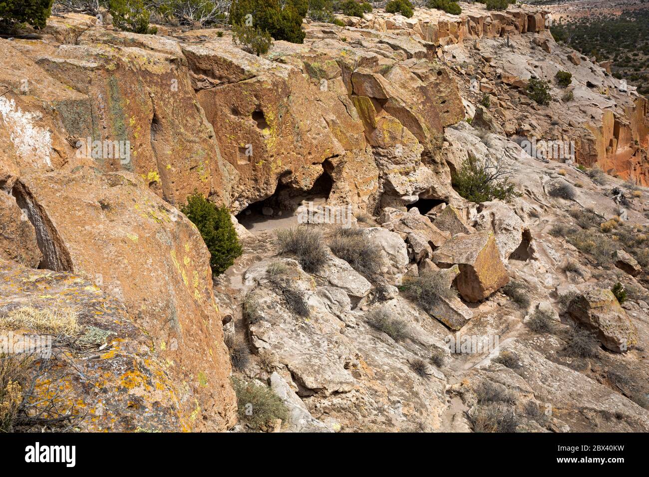 Tsankawi ruin bandelier national monument hi-res stock photography and ...