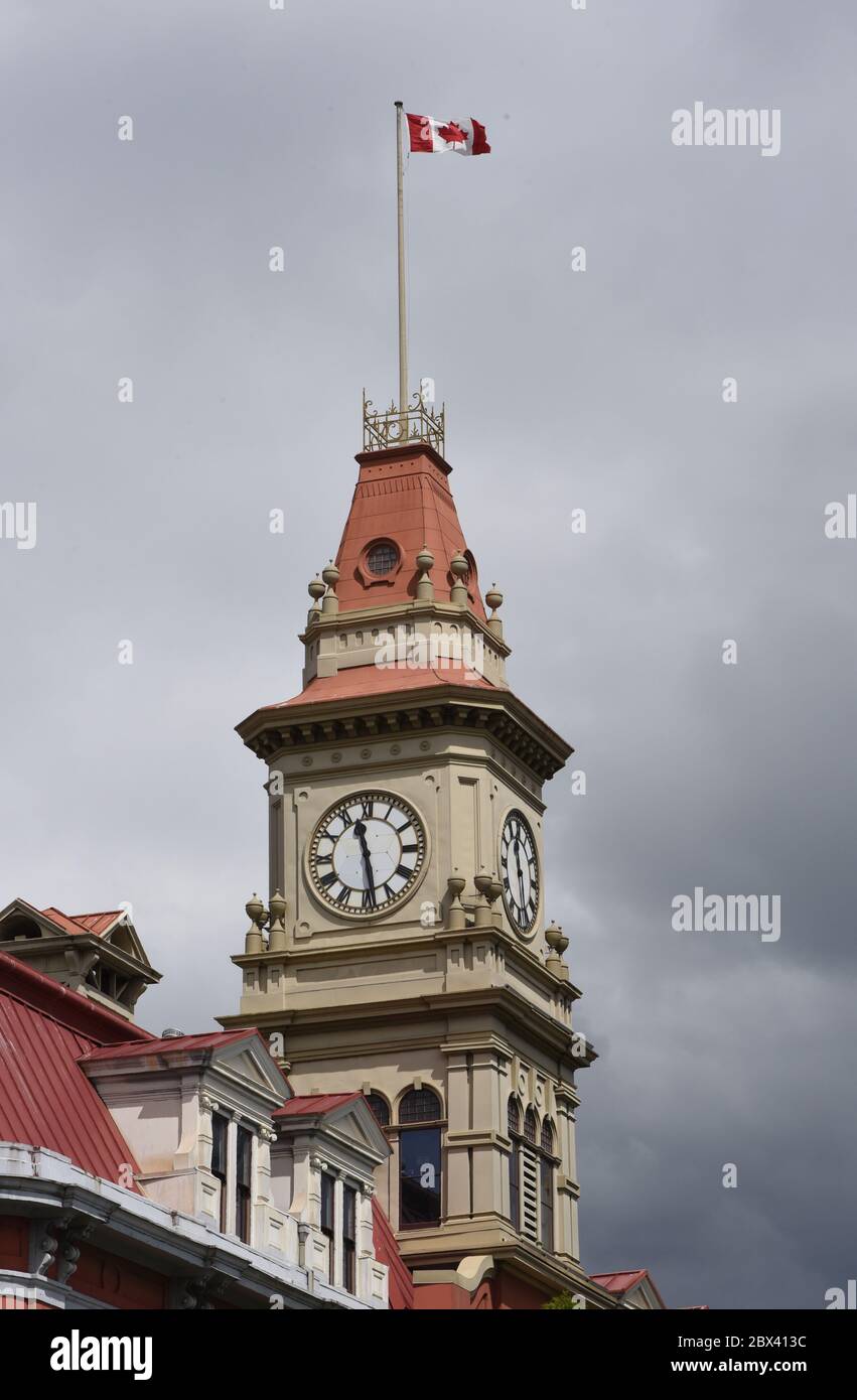 Victoria city hall canada hi-res stock photography and images - Alamy