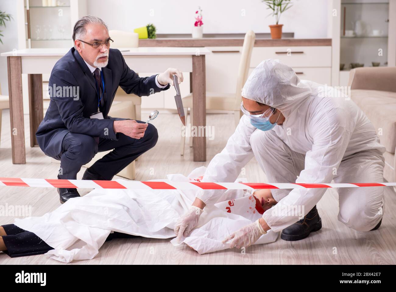 Crime scene tape magnifying tape hi-res stock photography and images - Alamy