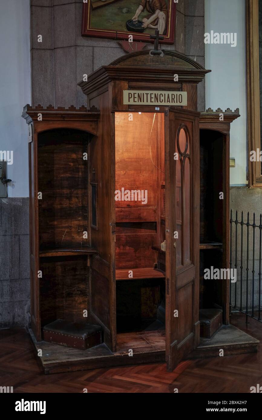 Confessionary priest hi-res stock photography and images - Alamy