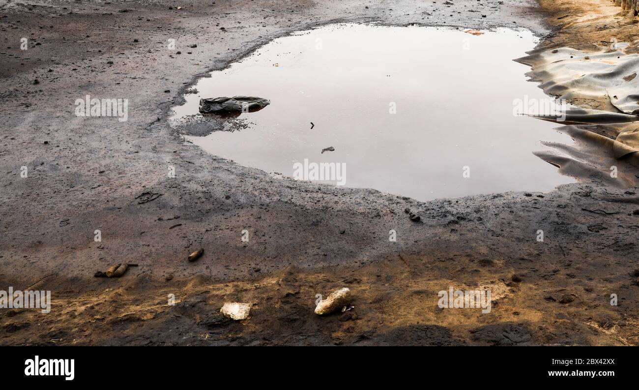 Backfill hi-res stock photography and images - Alamy
