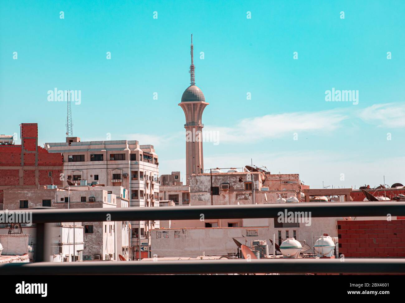 Jeddah kingdom tower saudi arabia hi-res stock photography and images ...