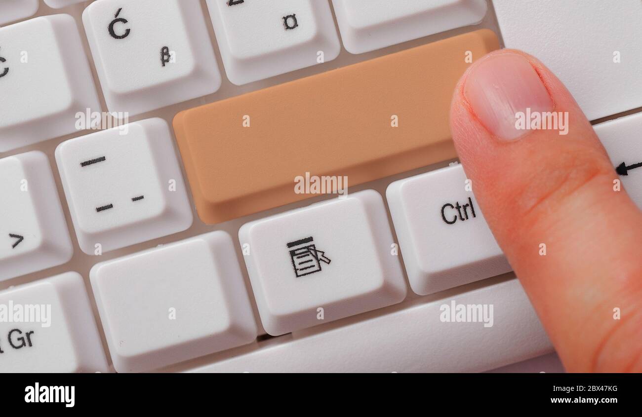 White Pc Keyboard With Empty Note Paper Above White Key Copy Space ...