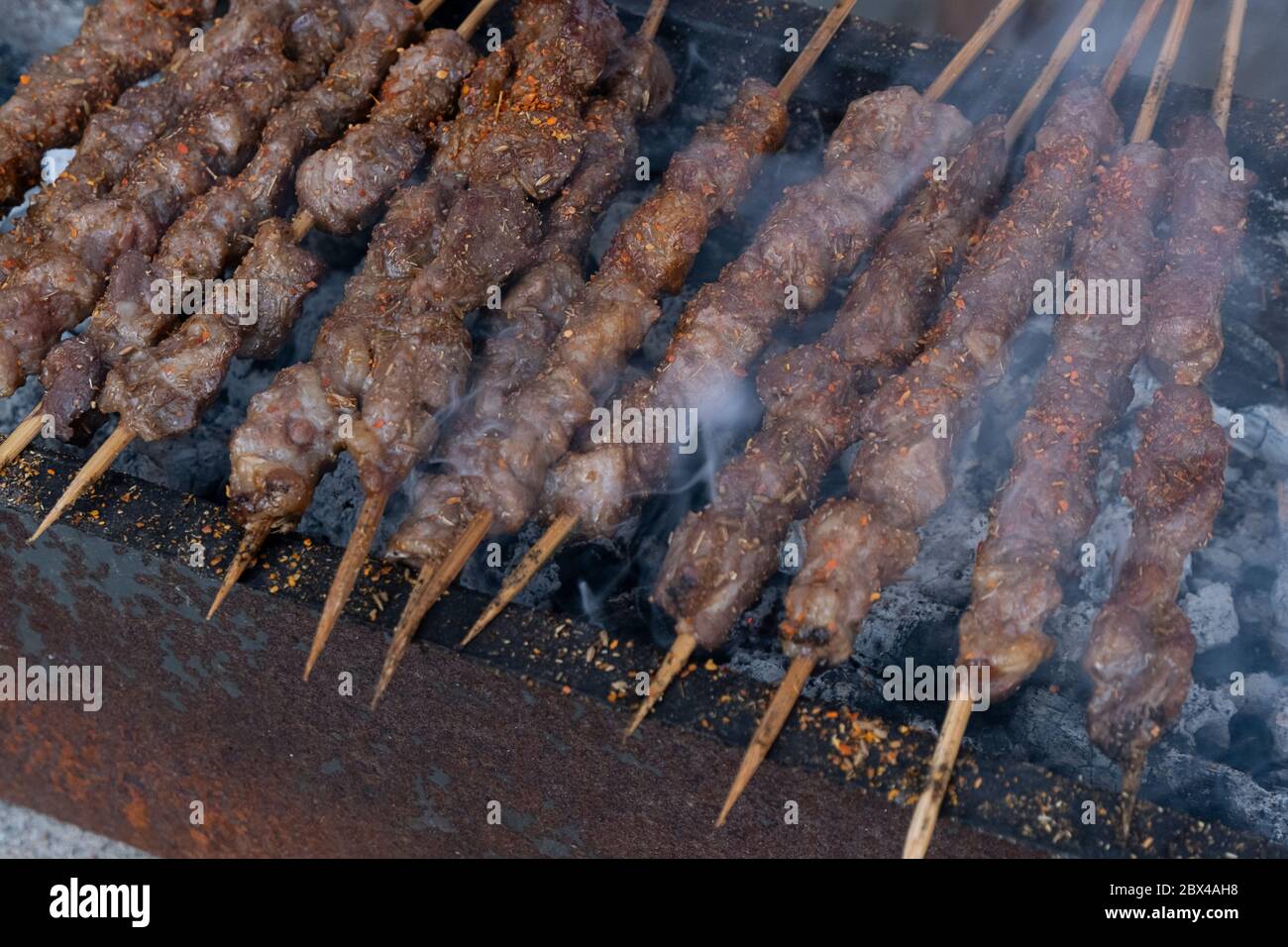 Kebab lamb hi-res stock photography and images - Alamy