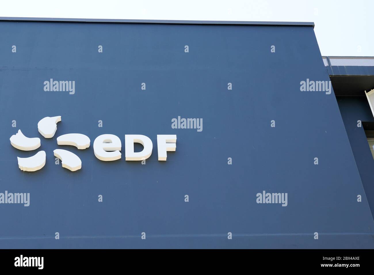 Edf energy logo hi-res stock photography and images - Alamy