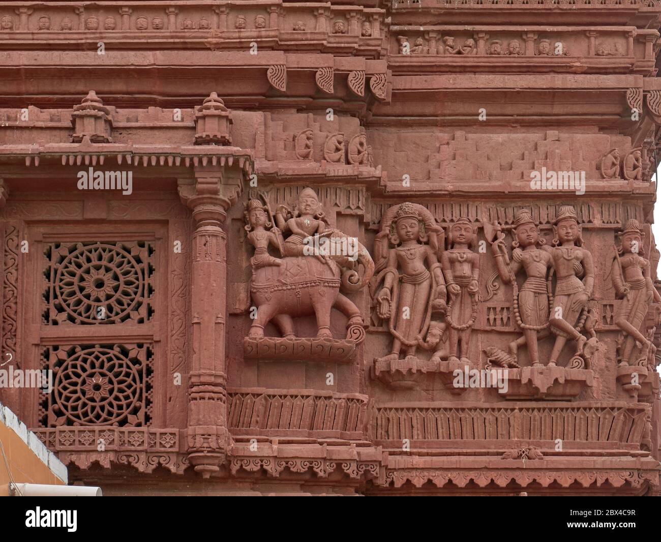 Kirti mandir sculpture hi-res stock photography and images - Alamy