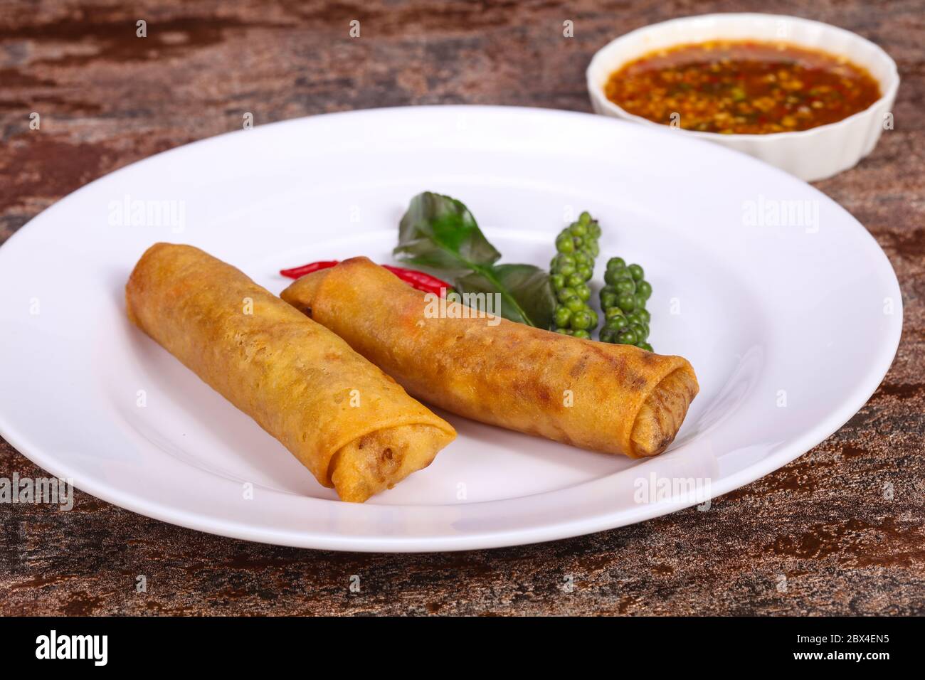 Deep fried spring roll with prawn and cabbage Stock Photo - Alamy