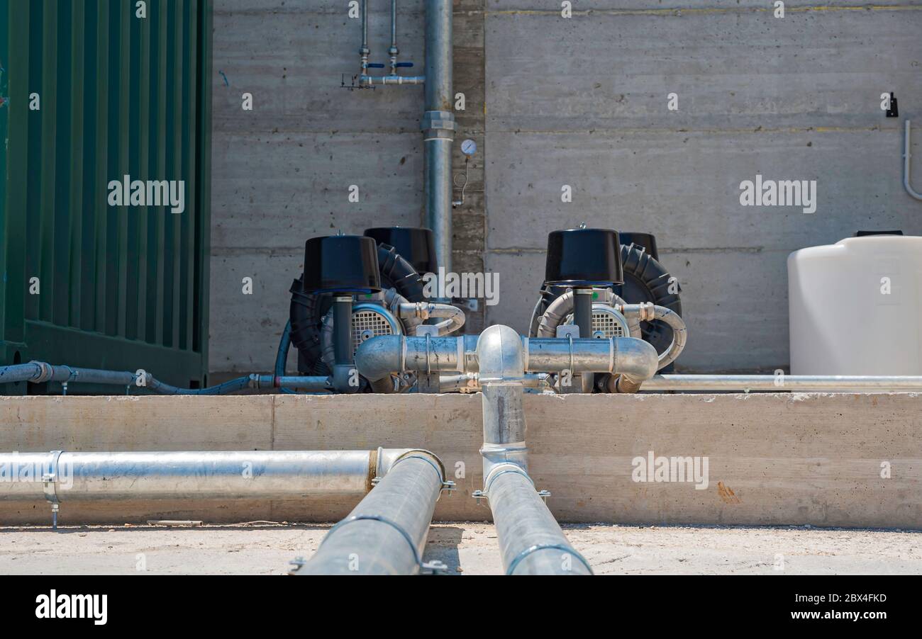 Control room water treatment plant hi-res stock photography and images ...
