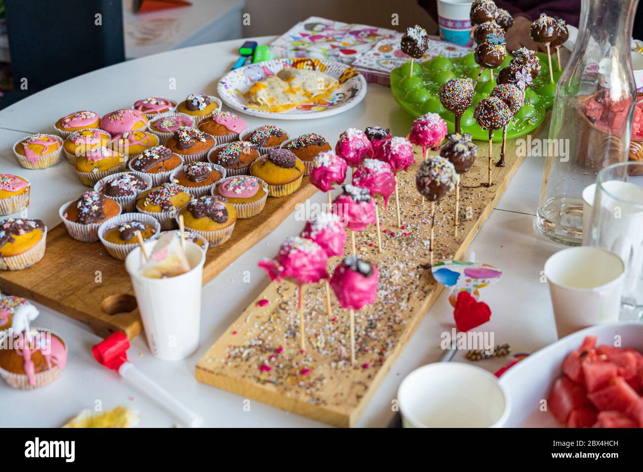 Birthday sweets hi-res stock photography and images - Alamy