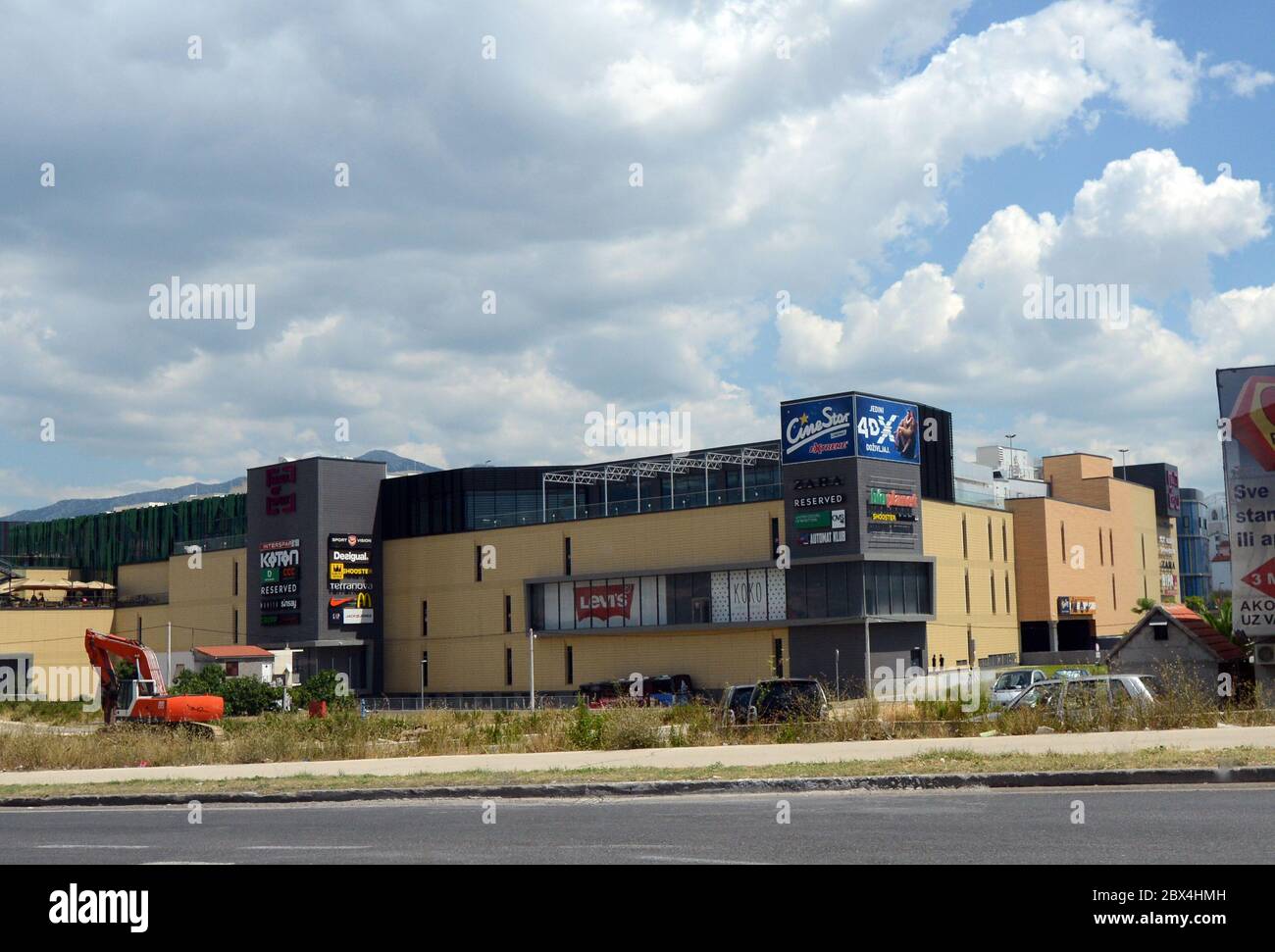 Malls of split hi-res stock photography and images - Alamy