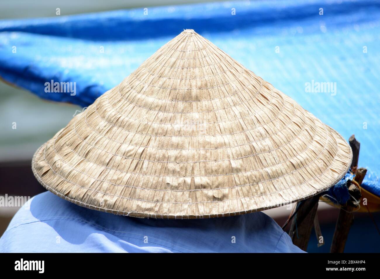 Asian conical hat hi-res stock photography and images - Alamy