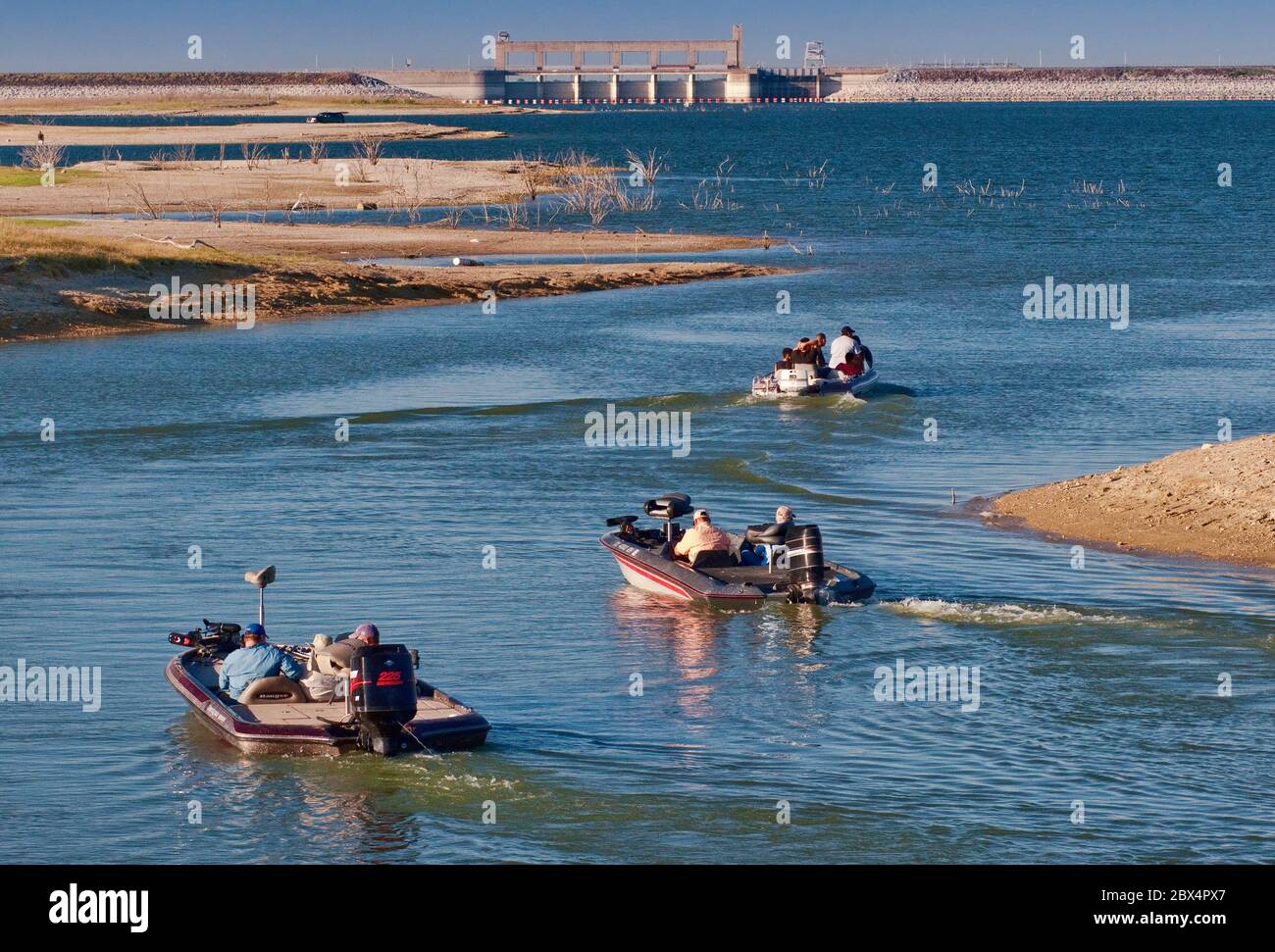 Motorboats at Falcon Lake, artificial reservoir on Rio Grande, Falcon ...