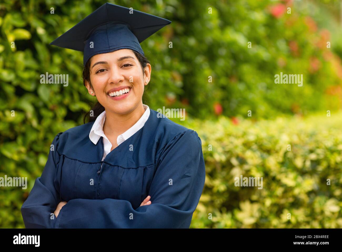 Female hispanic high school student hi-res stock photography and images ...
