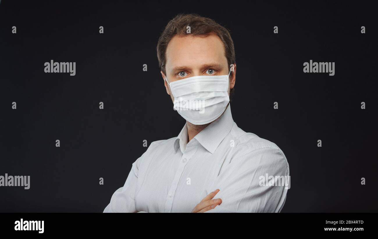 An adult man in a breathing mask. success concept Stock Photo - Alamy