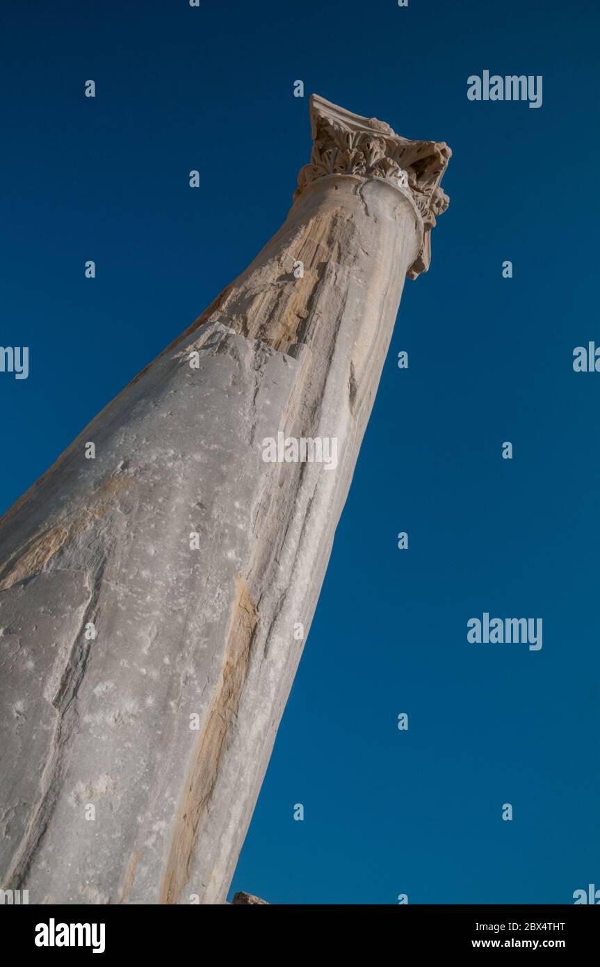 Broken Column Of Roman Ruins High Resolution Stock Photography and ...