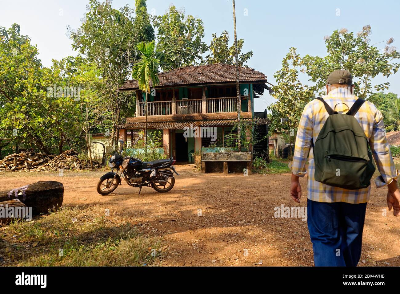 Man going back home Stock Photo - Alamy