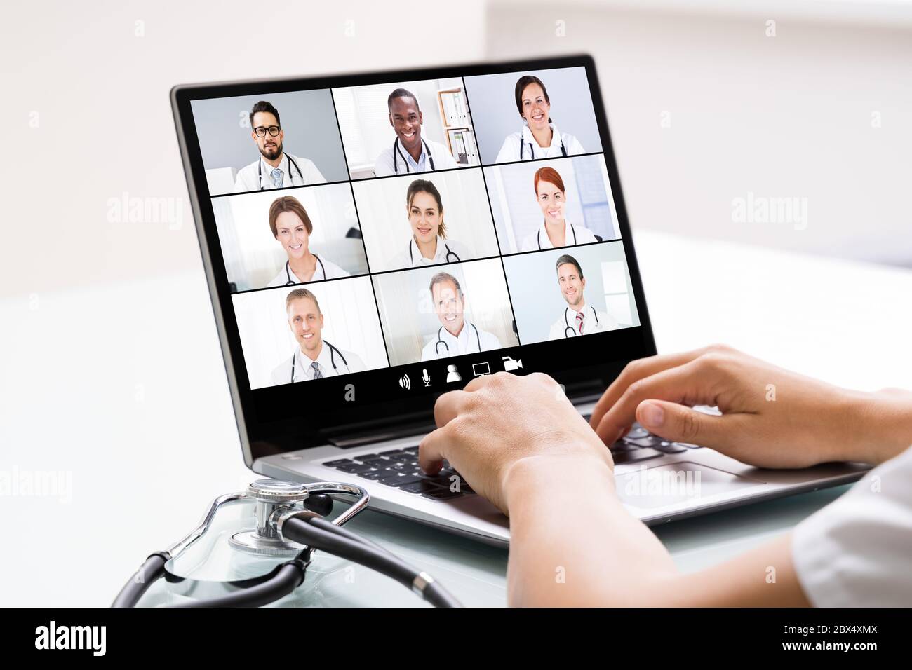 Medical conference professional doctor hi-res stock photography and ...