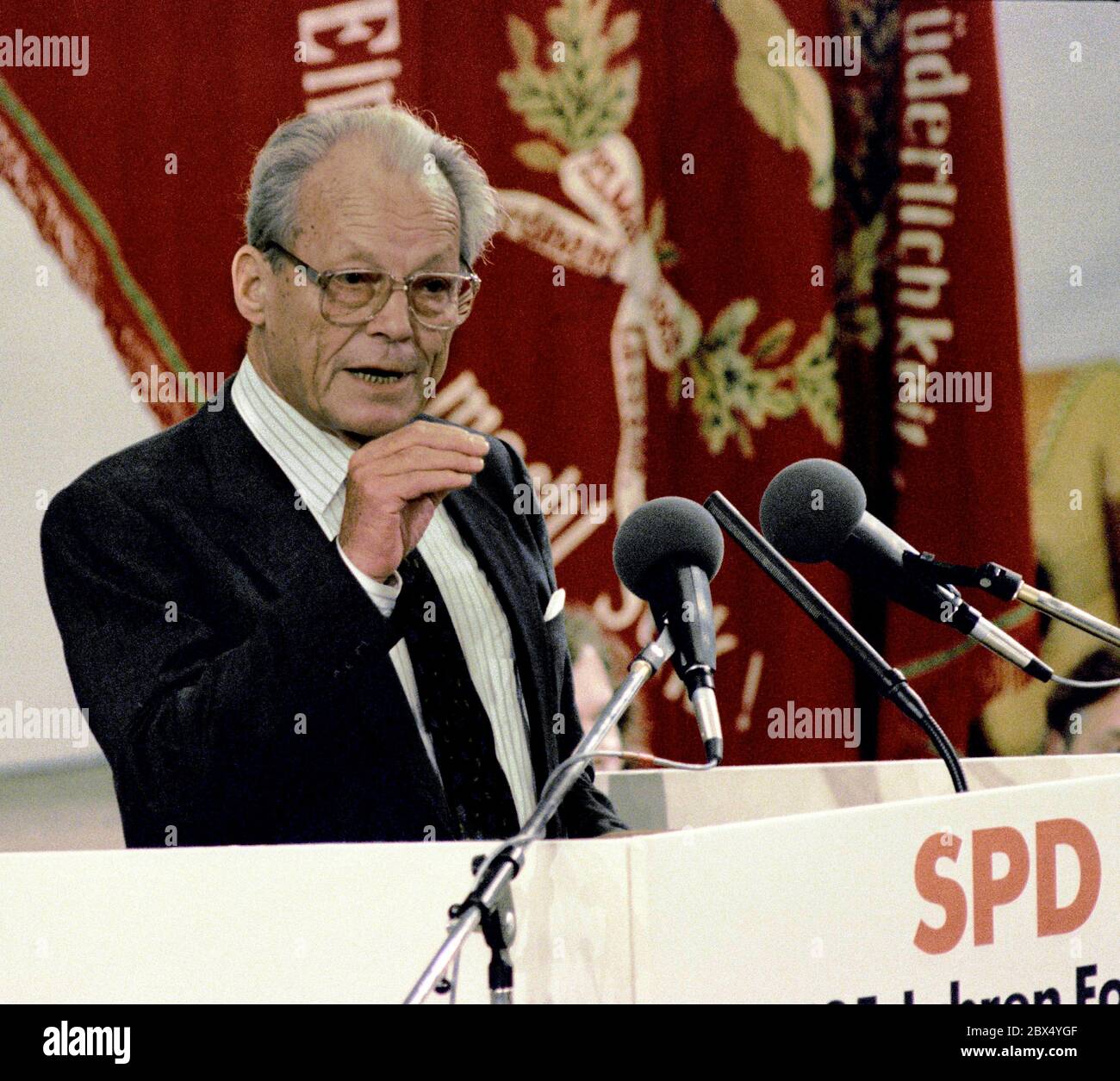 Parties / SPD / 28.5.1988 The SPD turns 125 years old, celebration in ...