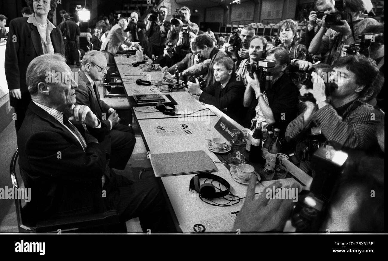 20 12 1989 hi-res stock photography and images - Alamy