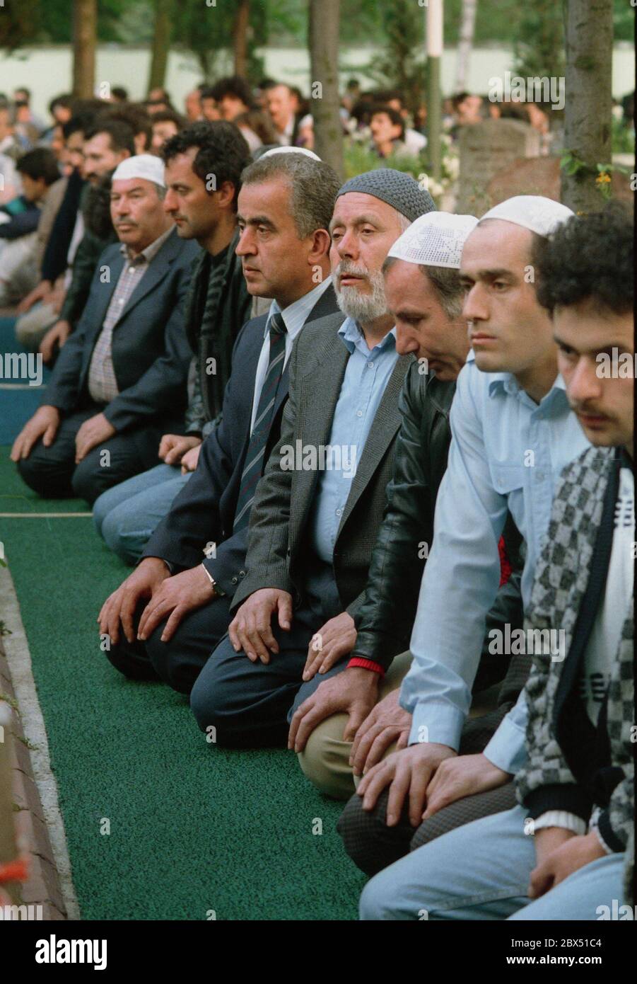 Ramadan prayer germany hi-res stock photography and images - Alamy