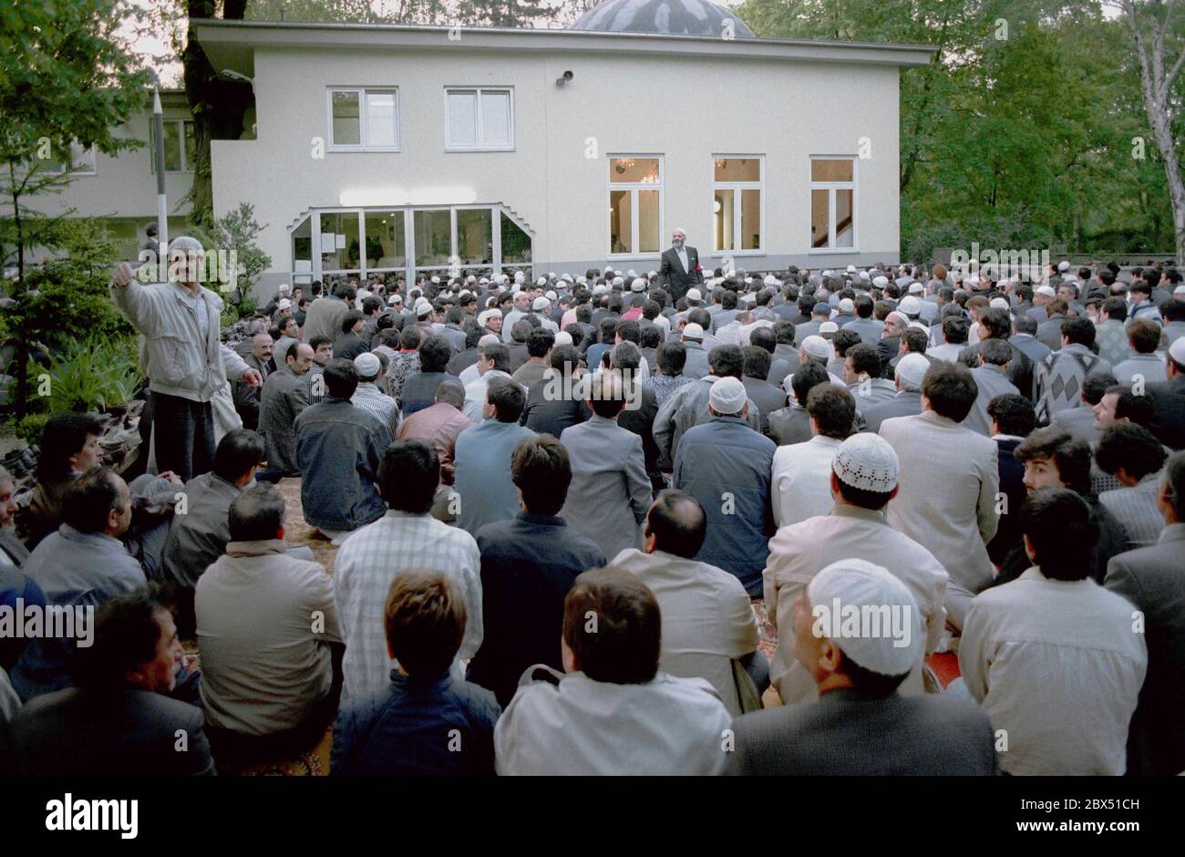 Ramadan prayer germany hi-res stock photography and images - Alamy