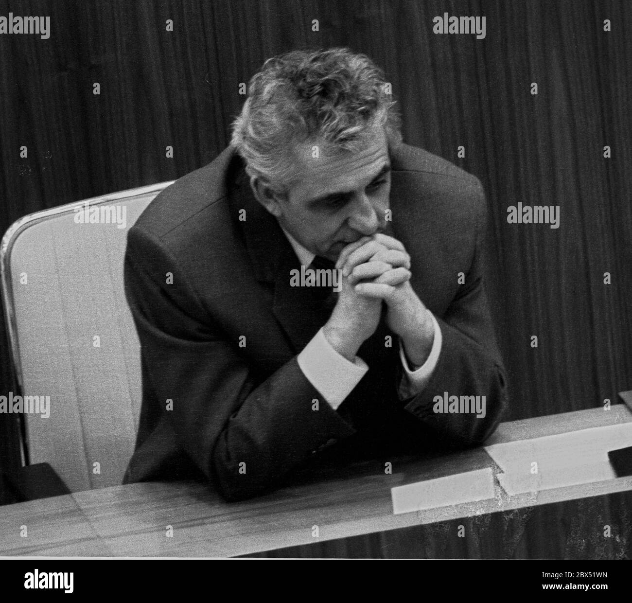 Berlin / GDR / November 1989 The last days of the SED. Egon Krenz on ...