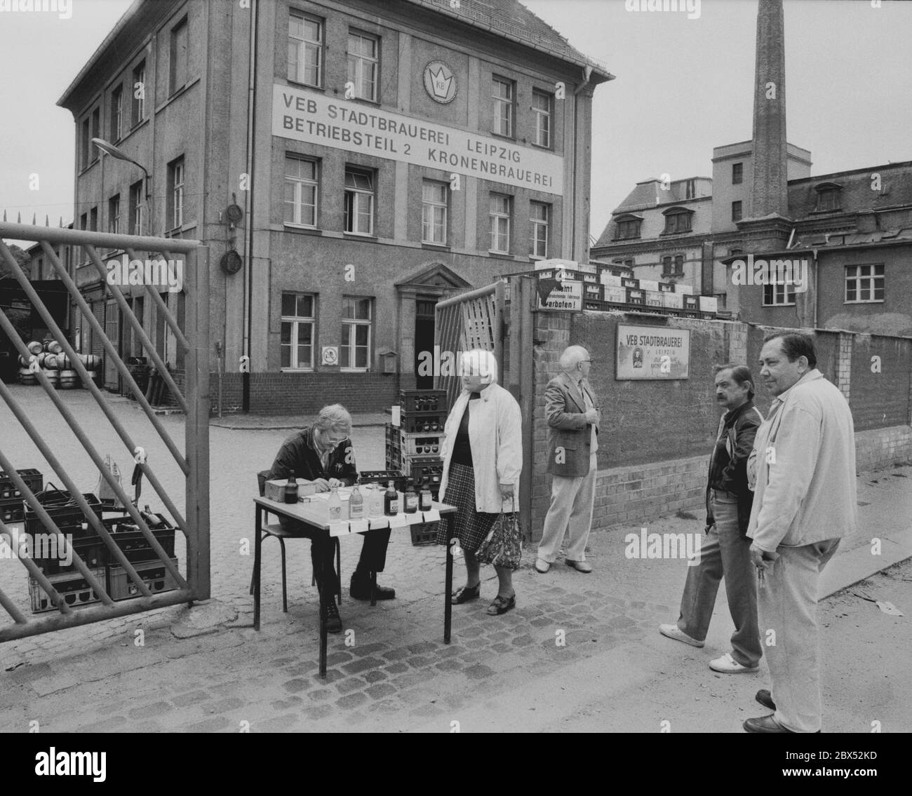 Saxony / DDR.Land / unification / 1990 Leipzig-Connewitz, The brewery ...