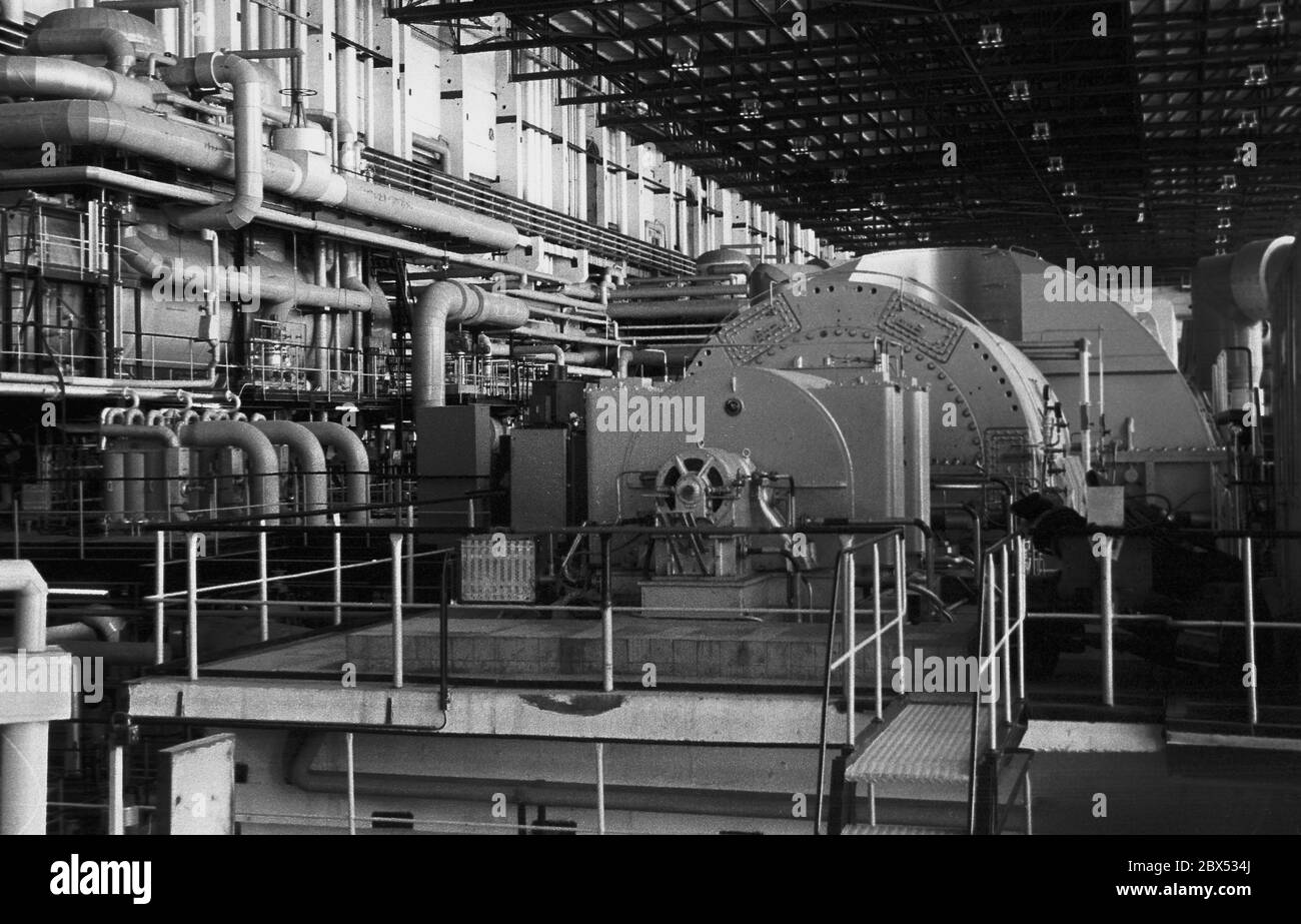 Mecklenburg-Western Pomerania / GDR / 1990 Lubmin nuclear power plant ...