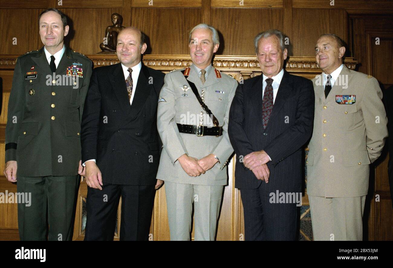 Berlin / Parties / SPD / 2.10.1990 Eve of German unification. Farewell ...