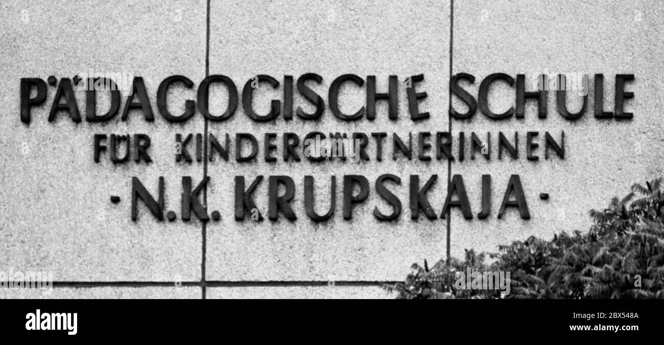 Brandenburg / GDR / Socialism / 1990 Cottbus, prefabricated building ...