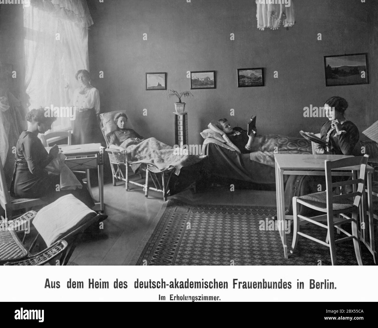 Akademischer student hi-res stock photography and images - Alamy