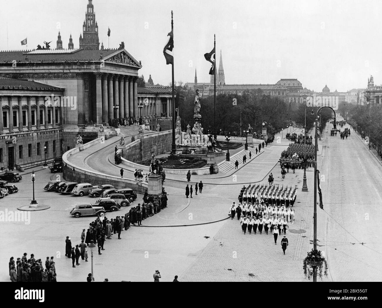 Parade on the occasion of Adolf Hitler's birthday in front of the ...