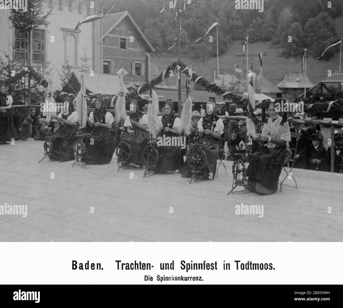 Village square in traditional Black and White Stock Photos & Images - Alamy