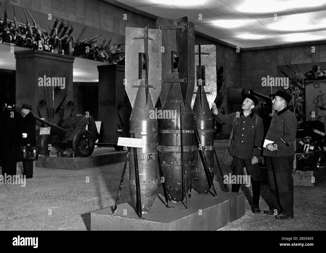 View of the exhibition "The Soviet Paradise" in the Berlin Lustgarten ...