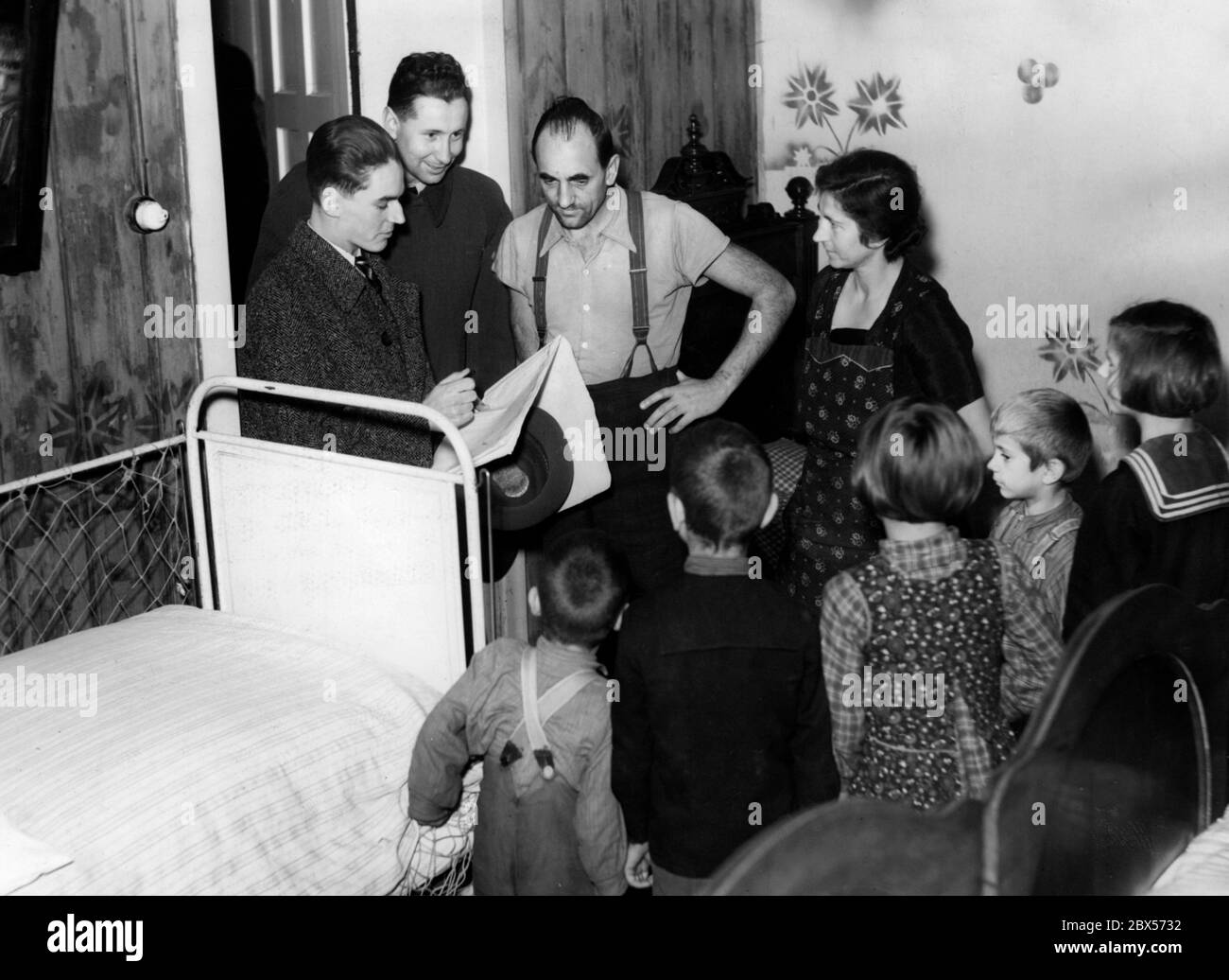 A member of the NS Students' Association during a survey of a large ...