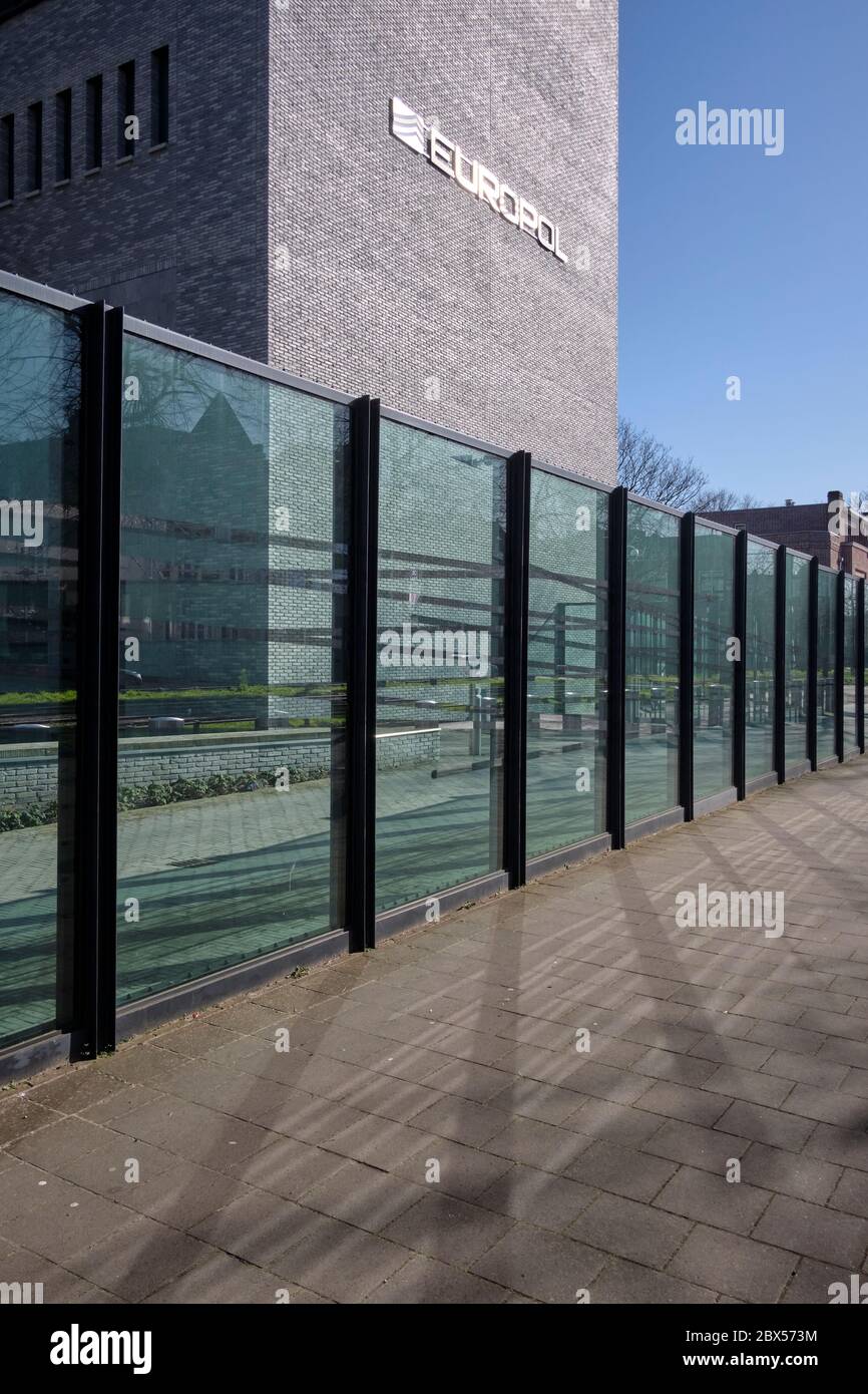Europol offices hi-res stock photography and images - Alamy