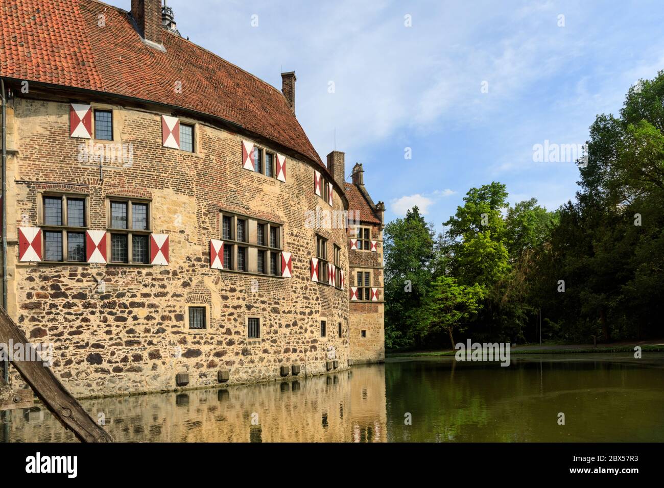 Castle vischering in ludinghausen hi-res stock photography and images ...