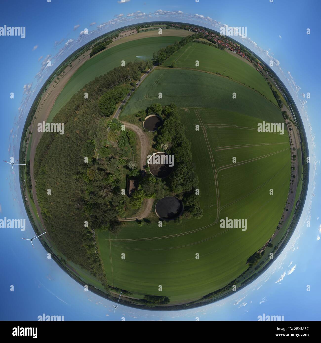 Little Planet, Spherical 360 degrees seamless panorama view in ...