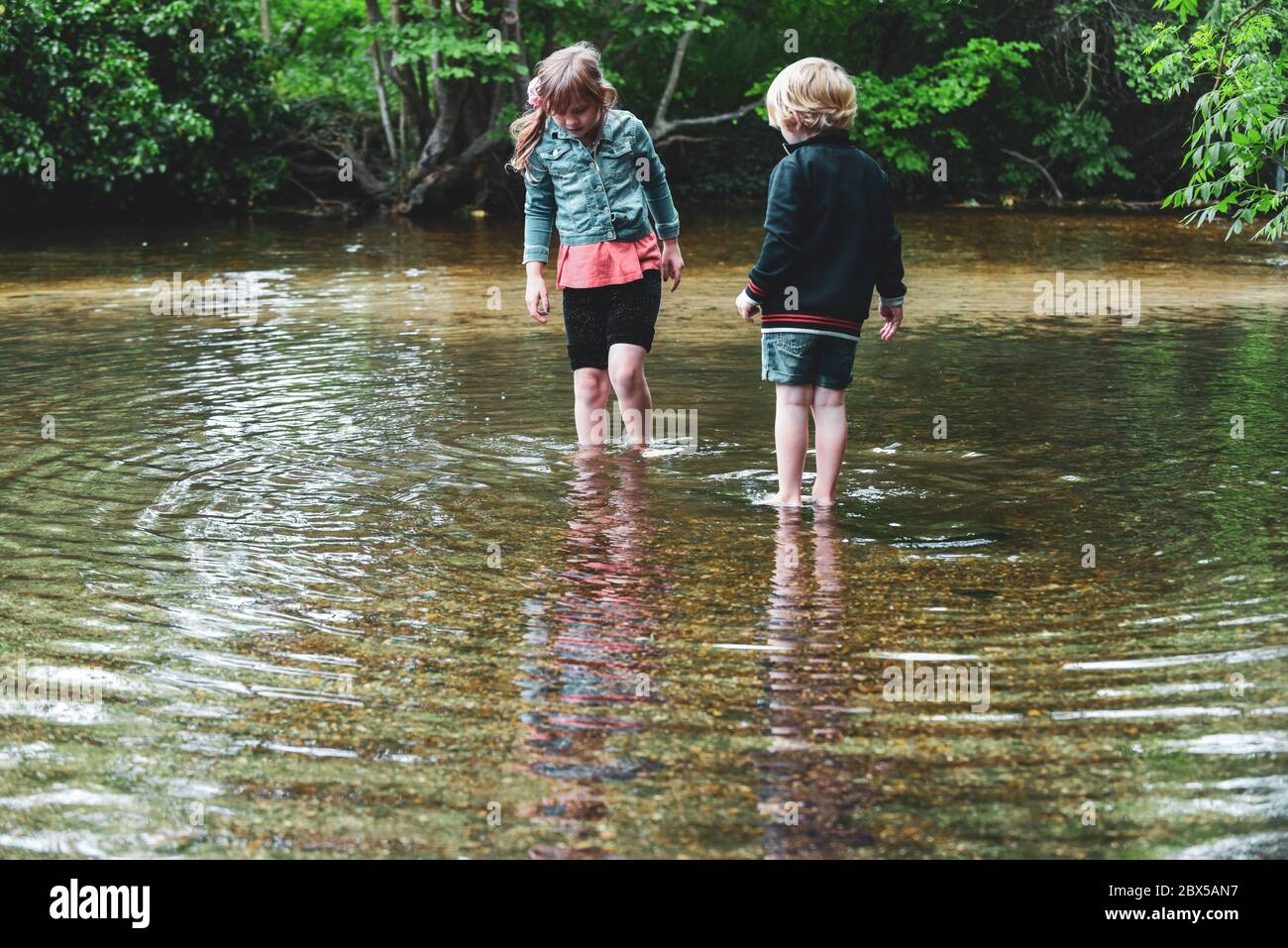 Stream paddling paddle water hi-res stock photography and images - Alamy