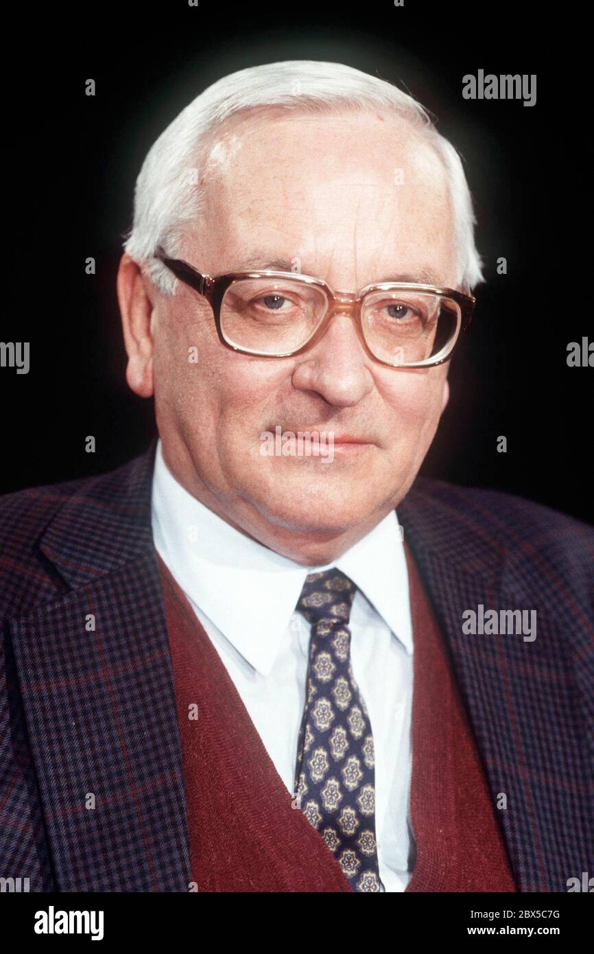 Porträt von GÜNTER GAUS deutscher Journalist, Publizist und Diplomat ...