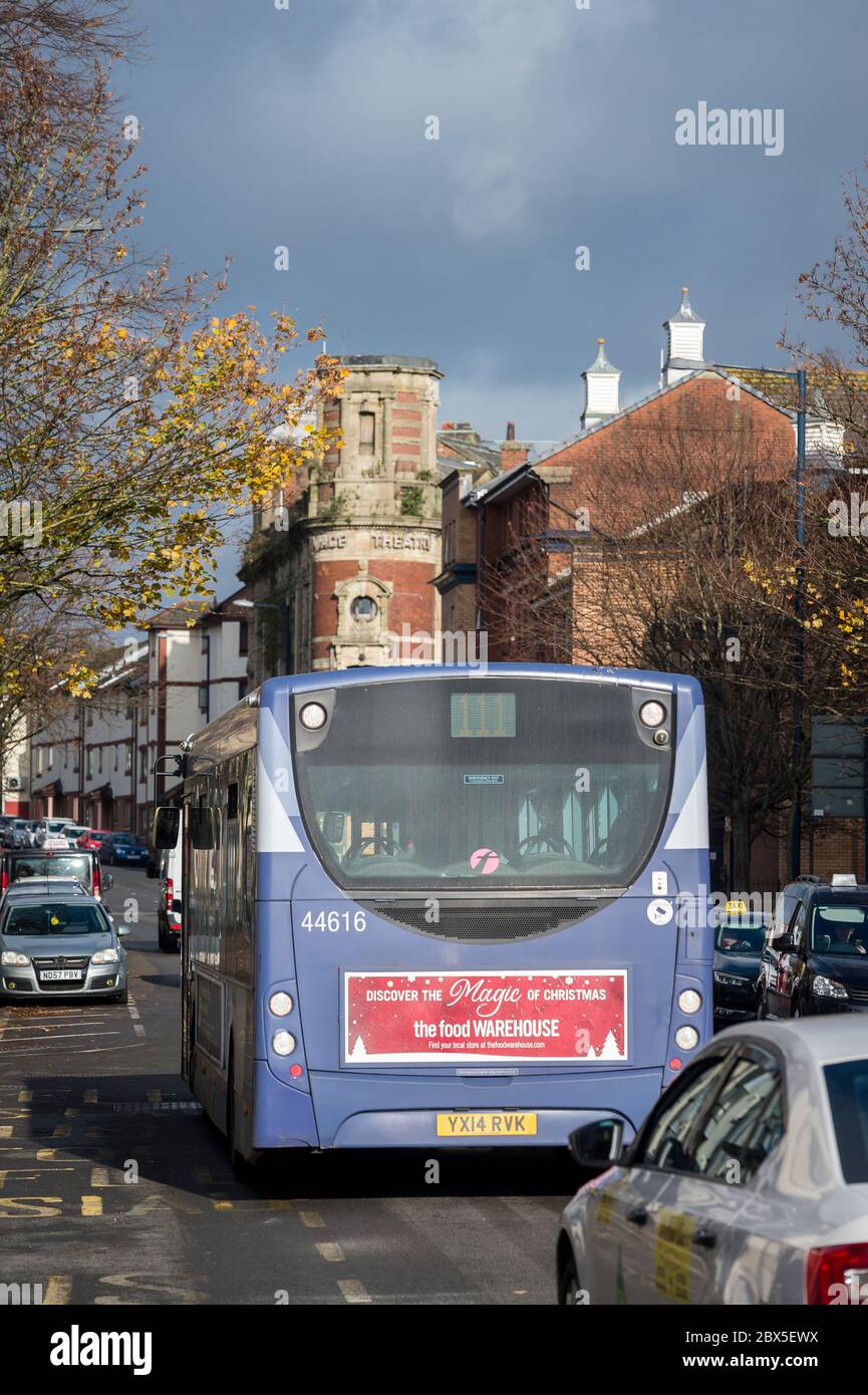 Welsh bus hi-res stock photography and images - Alamy