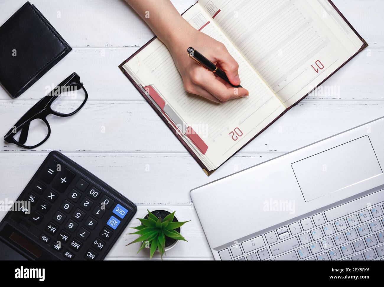 Current timeline hi-res stock photography and images - Alamy