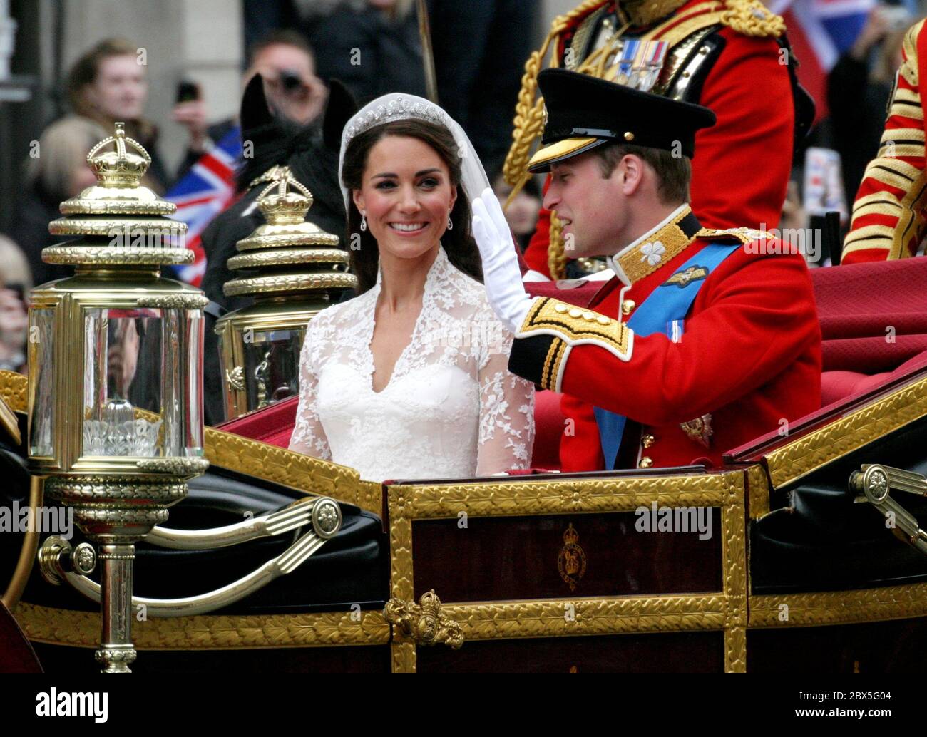 Duke of cambridge in uniform hi-res stock photography and images - Alamy