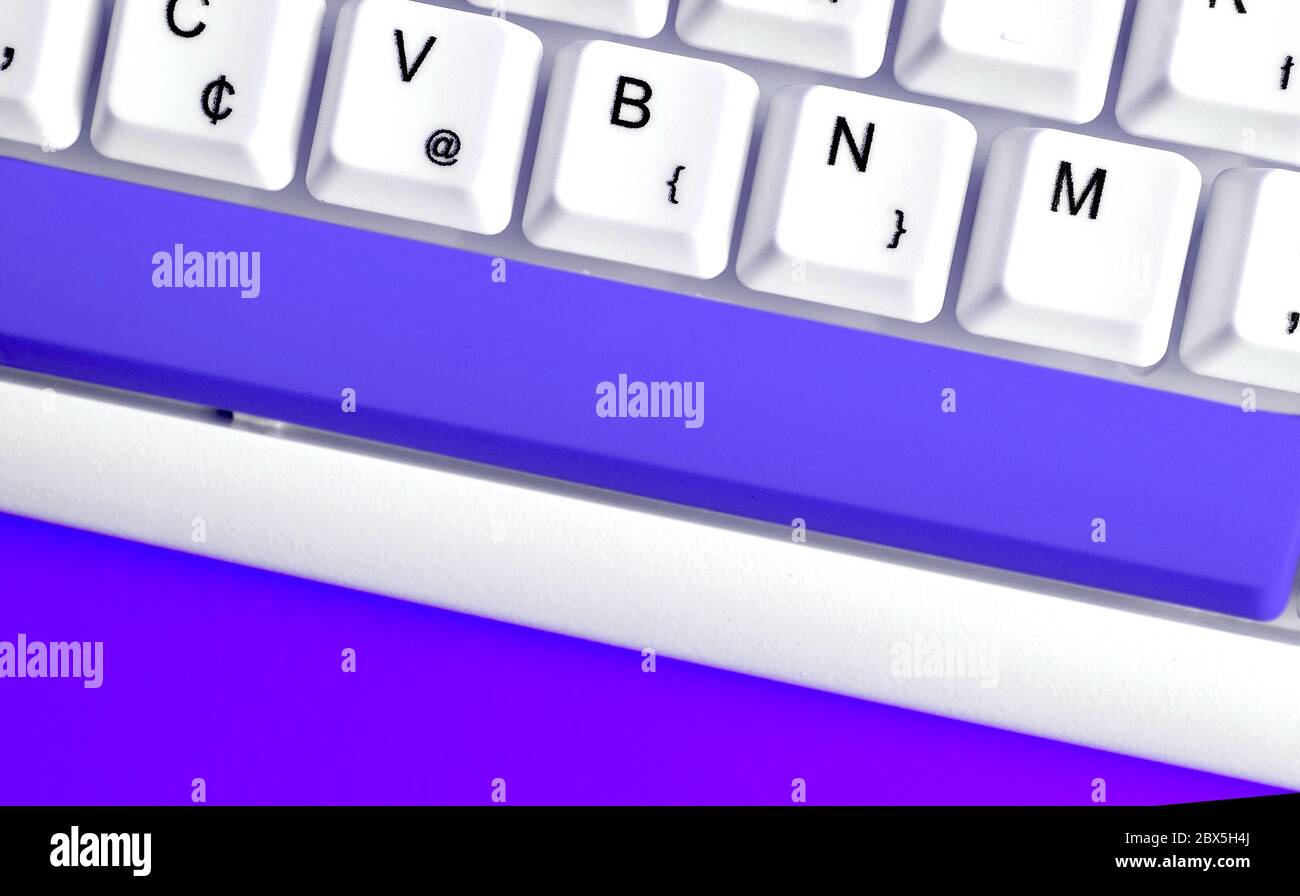 White Pc Keyboard With Empty Note Paper Above White Key Copy Space Stock Photo - Alamy