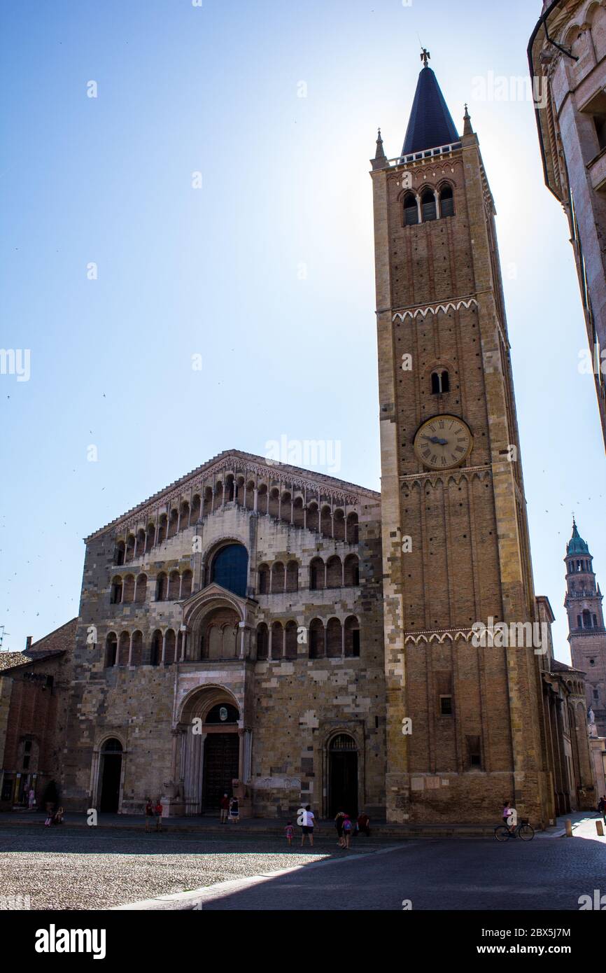 Duomo religion hi-res stock photography and images - Alamy