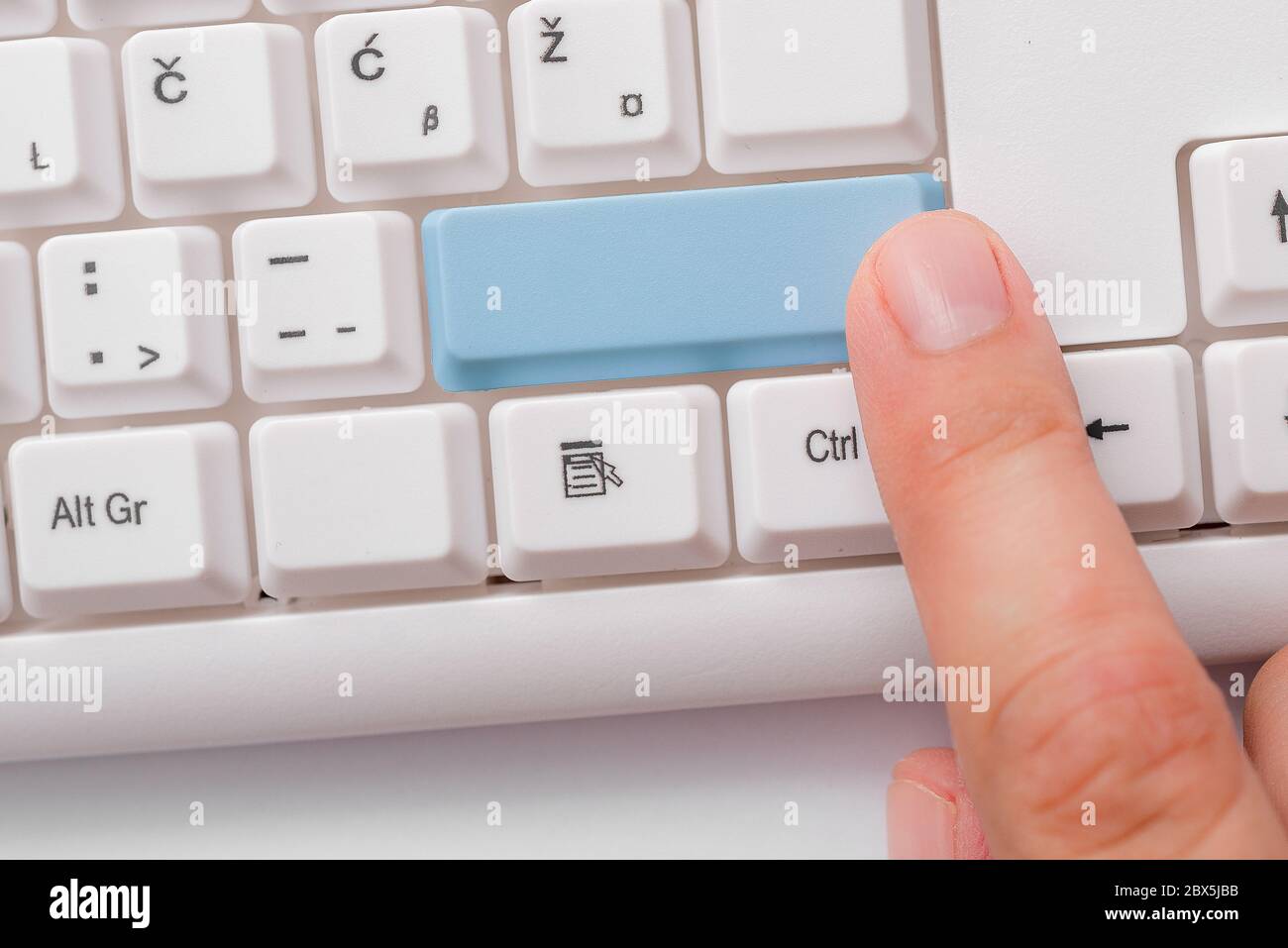 Pc Keyboard Key With Empty Note Paper Above Copy Space Stock Photo - Alamy