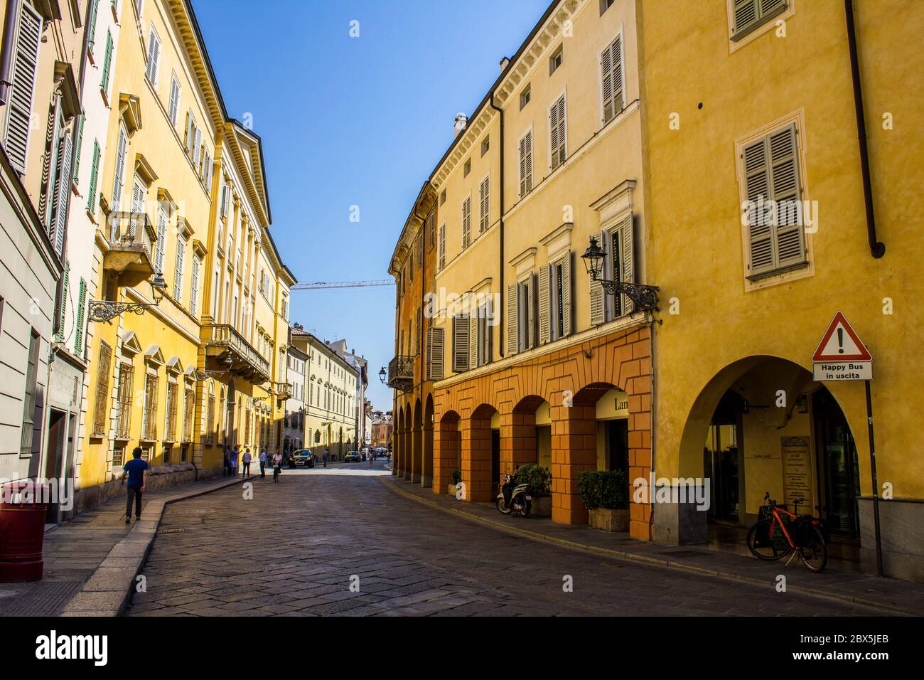 Old town parma emilia romagna italy hi-res stock photography and images ...
