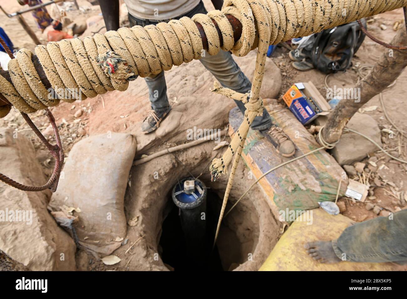 MALI, Kayes, Sadiola, artisanal gold mining at Camp SIRIMANA, winch to ...