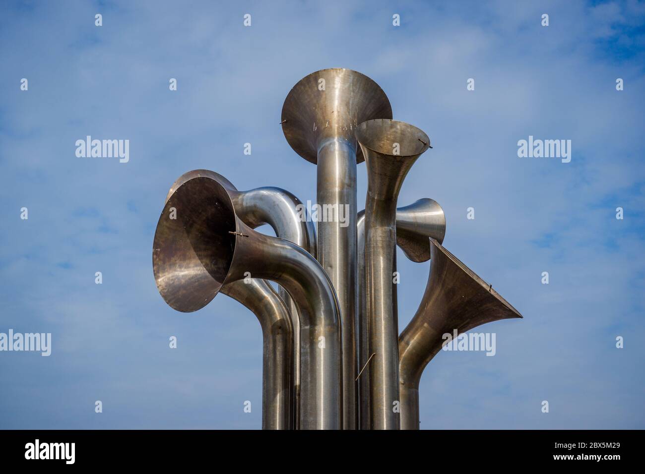 Monumental shapes hi-res stock photography and images - Alamy